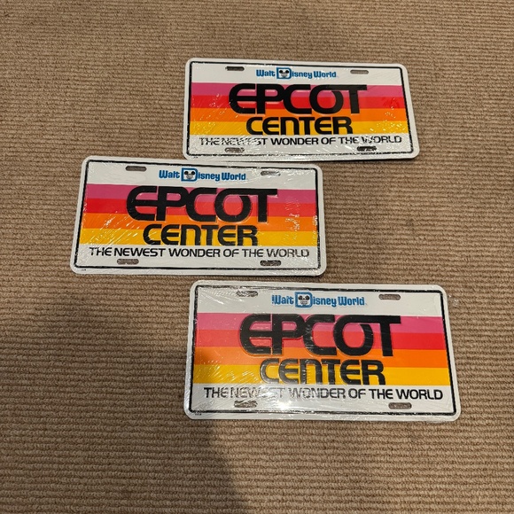 Disney | Other | Vintage Lot Of 3 Walt Disney World Epcot Center ...